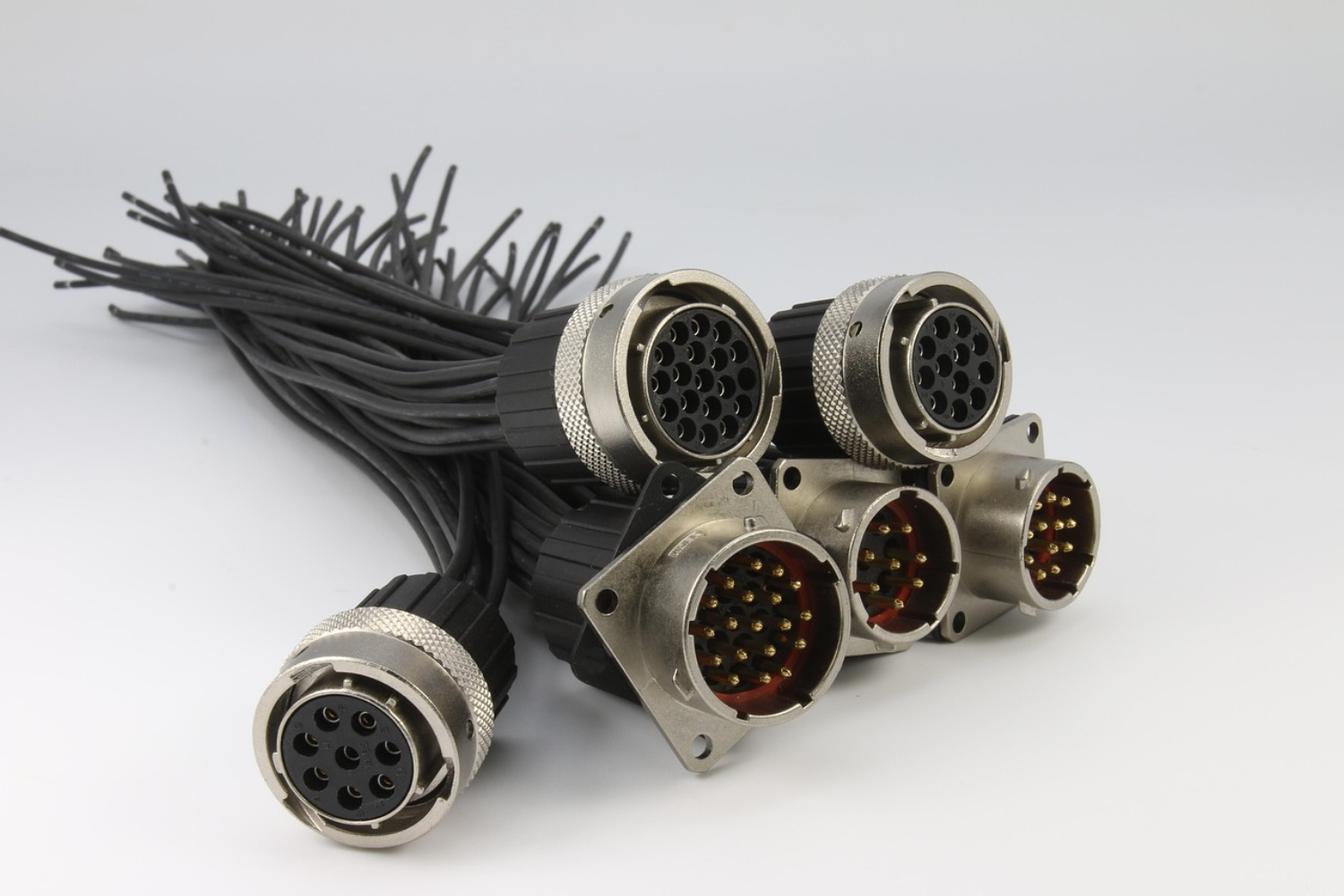 What is Insulation Piercing Connector - YANGZTE INTL